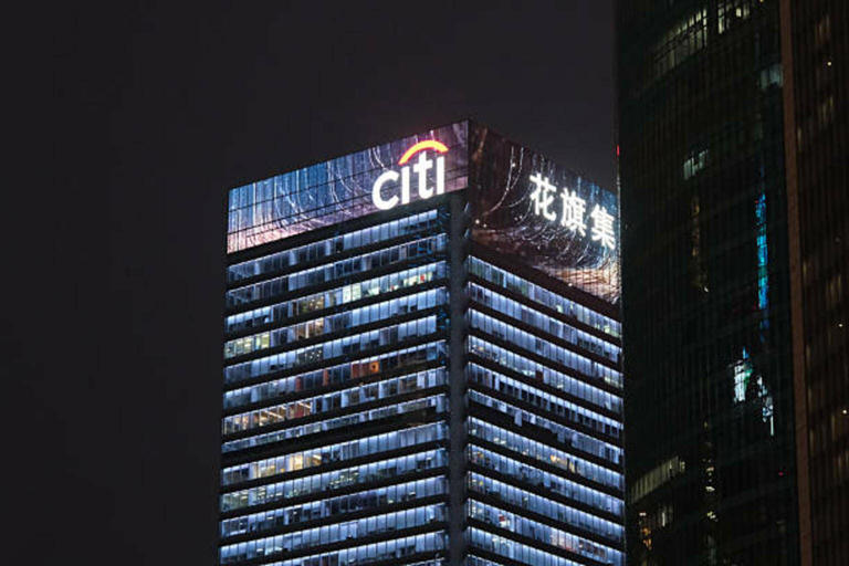 Citigroup stock slips after new targets disappoint