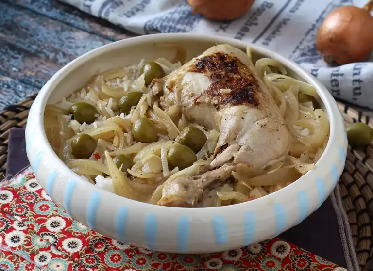Le poulet yassa sénégalais : la recette traditionnelle facile et savoureuse