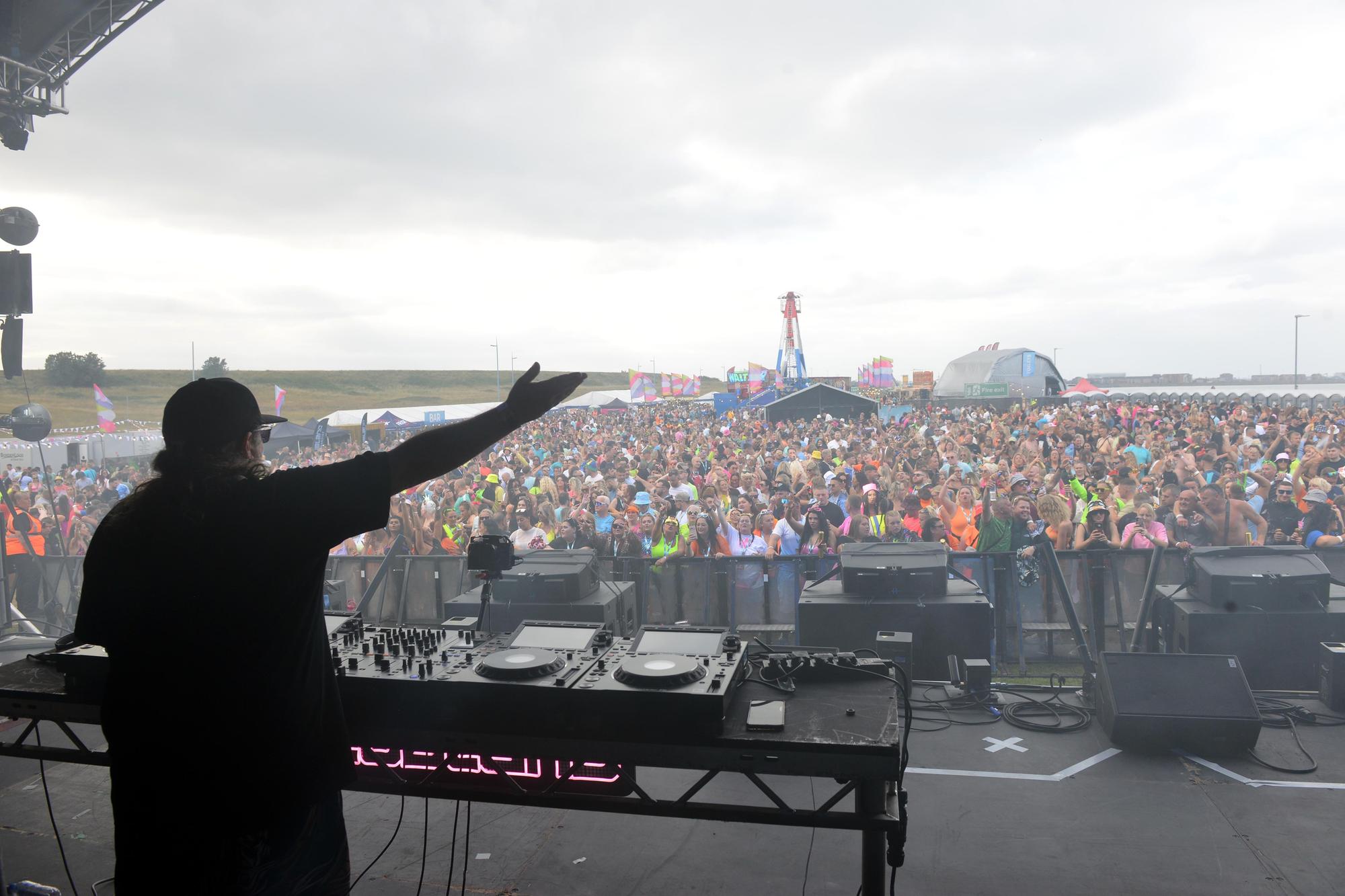 Hartlepool Soundwave By The Sea featuring Chesney Hawkes, B*witched and ...