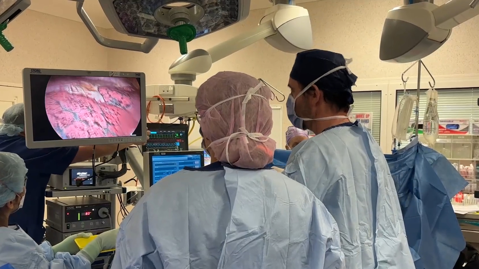 Australian-first sees tumour removed from man with no lung cancer symptoms