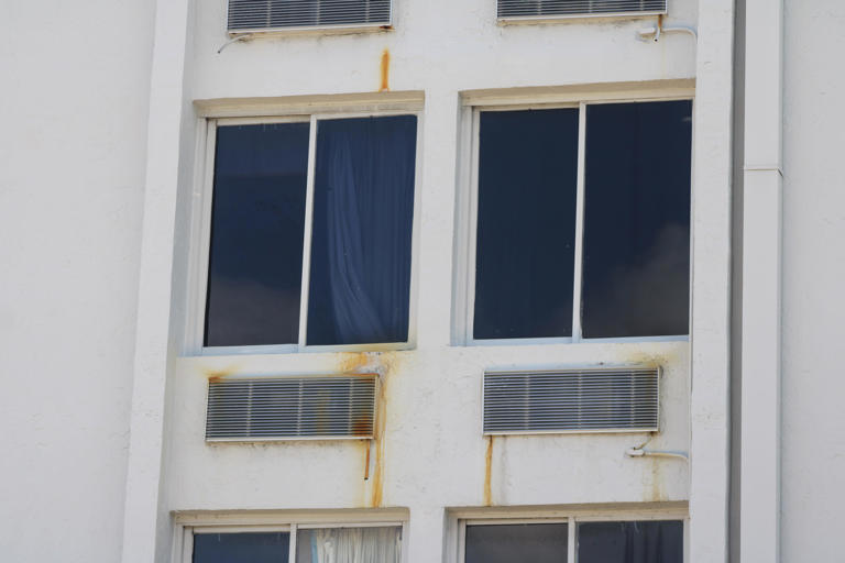 Boynton Beach nears $8 million deal to purchase, demolish aging hotel ...