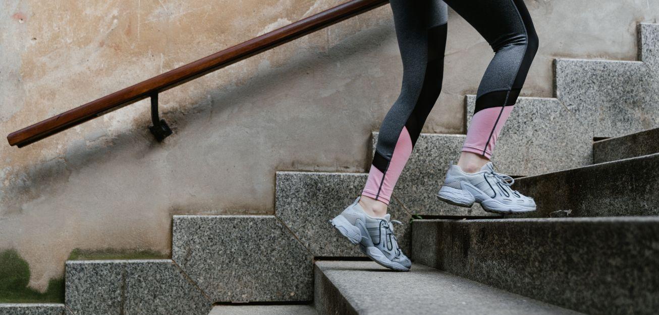 Expert offers walking tips as London employees struggle to reach 10,000 ...