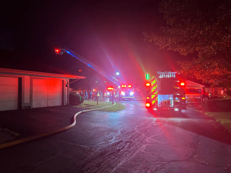 4 people displaced after early morning apartment fire in Trotwood