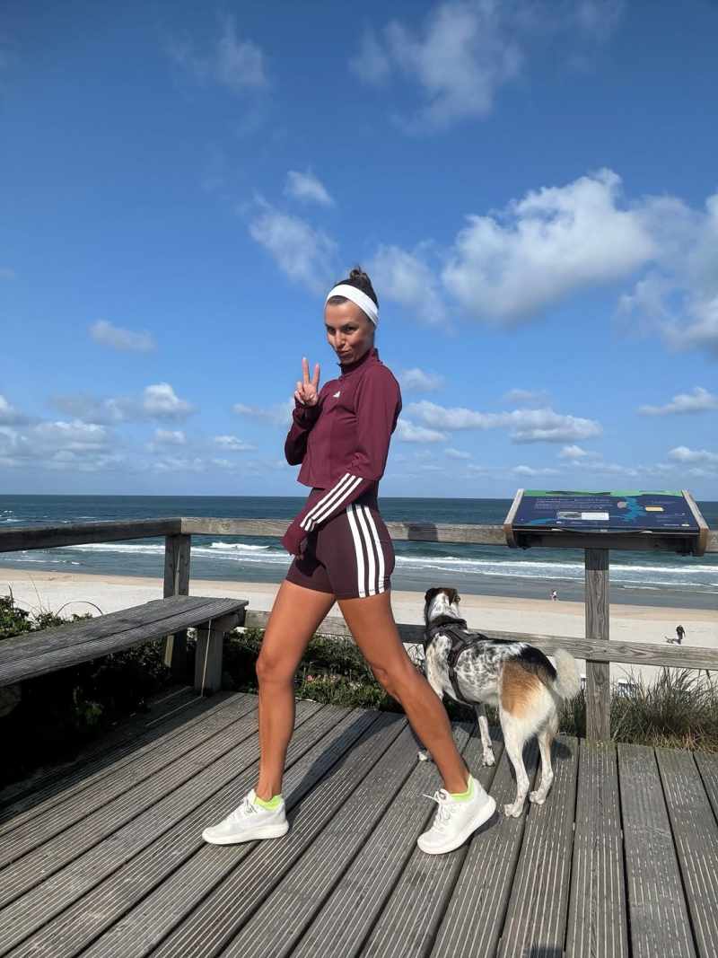 Laura Wontorra in knappen Sport-Shorts: Diese Beine sind der Hammer