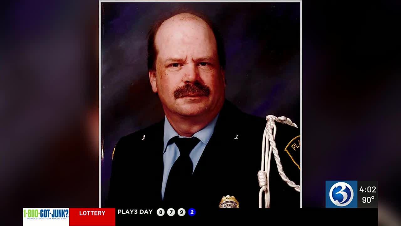 Plainville holds vigil to honor fallen firefighter