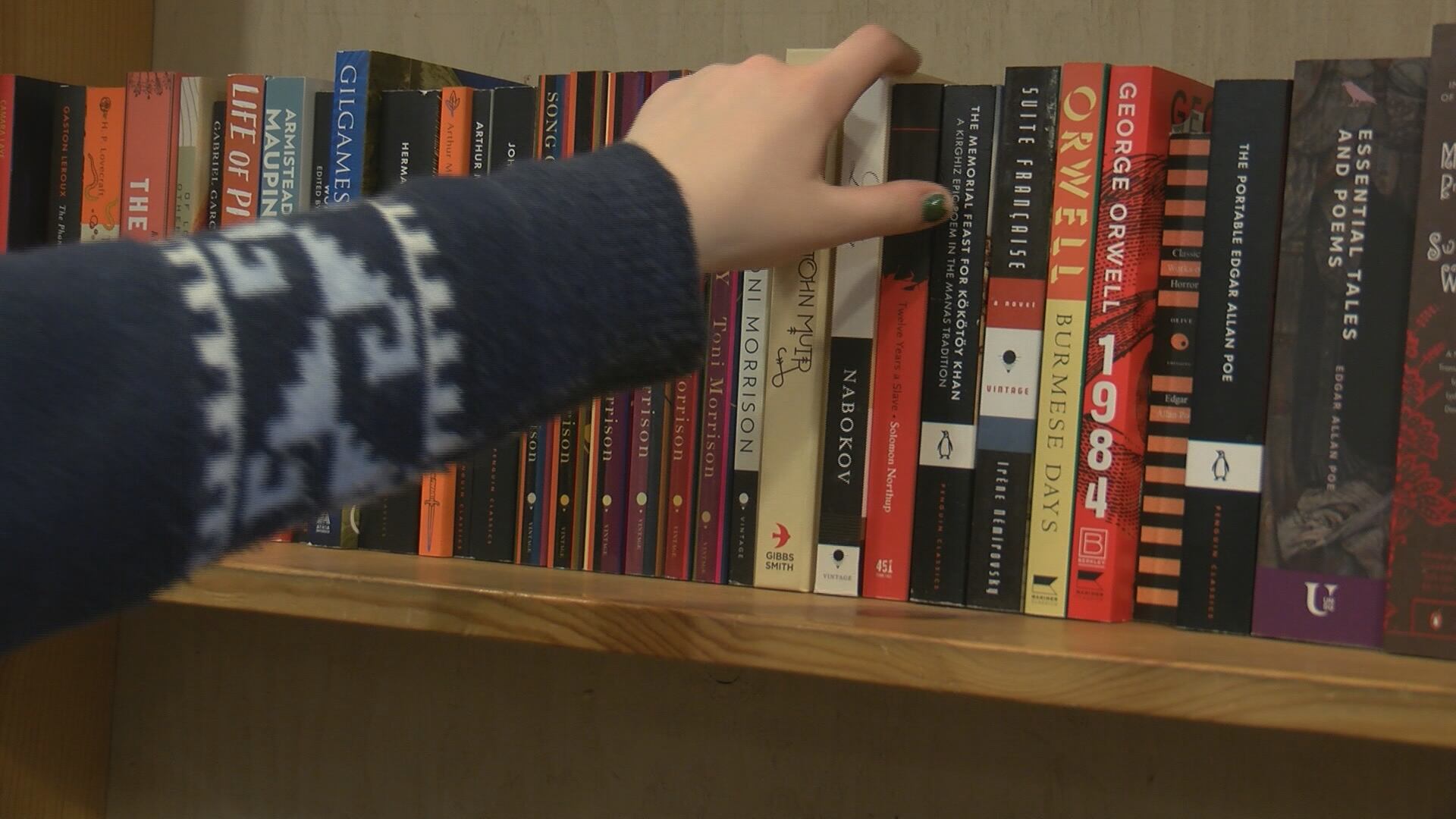 Legal group files brief to support blocking law banning books from Iowa ...