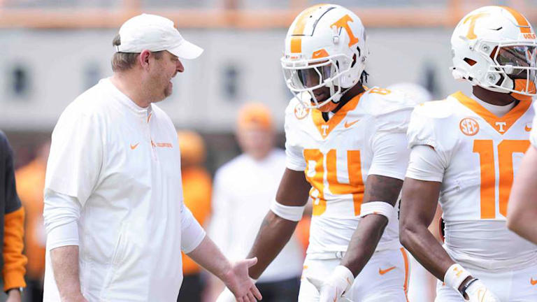 Tennessee Volunteers Ranked Inside Top 20 in Latest College Football ...