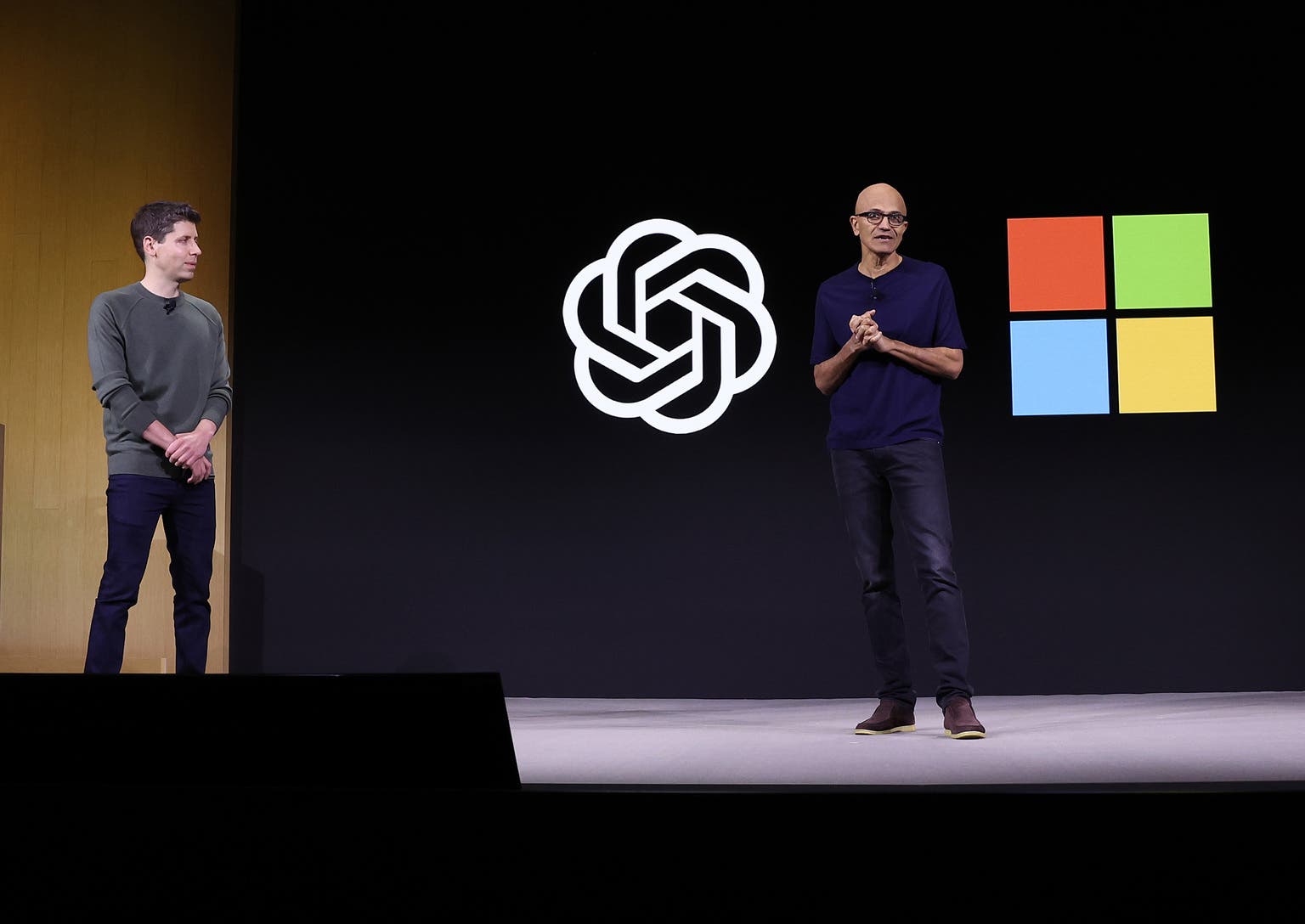 Microsoft's new revenue-sharing plan with OpenAI pulls cash forward ...
