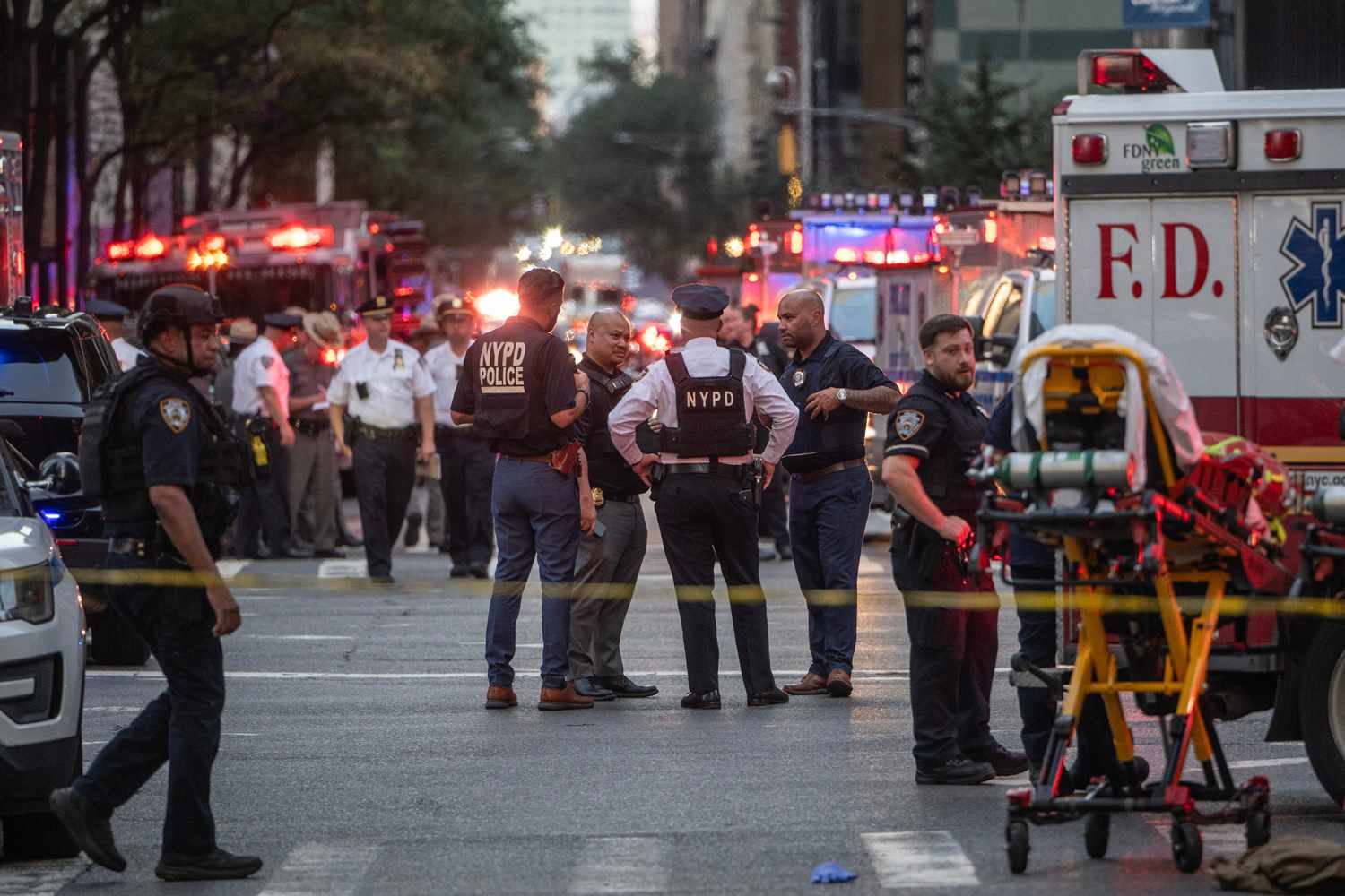 Security Guard Aland Etienne, Killed in N.Y.C. Shooting, Was a 'New ...