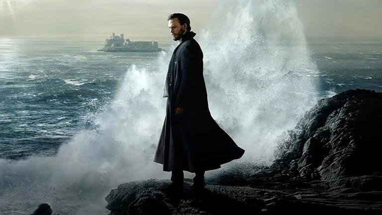 Sam Claflin addresses Peaky Blinders film rumours