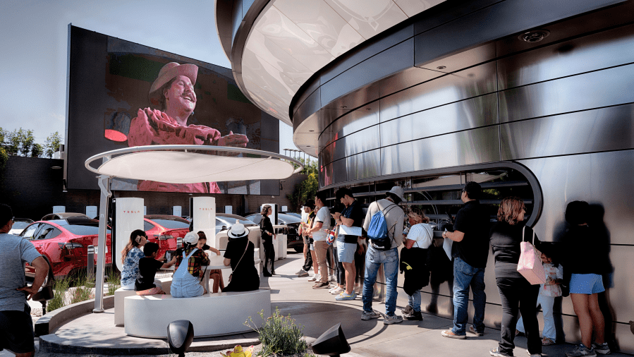 Tesla diner in Hollywood has become 'a dystopian concept' after 'hype ...