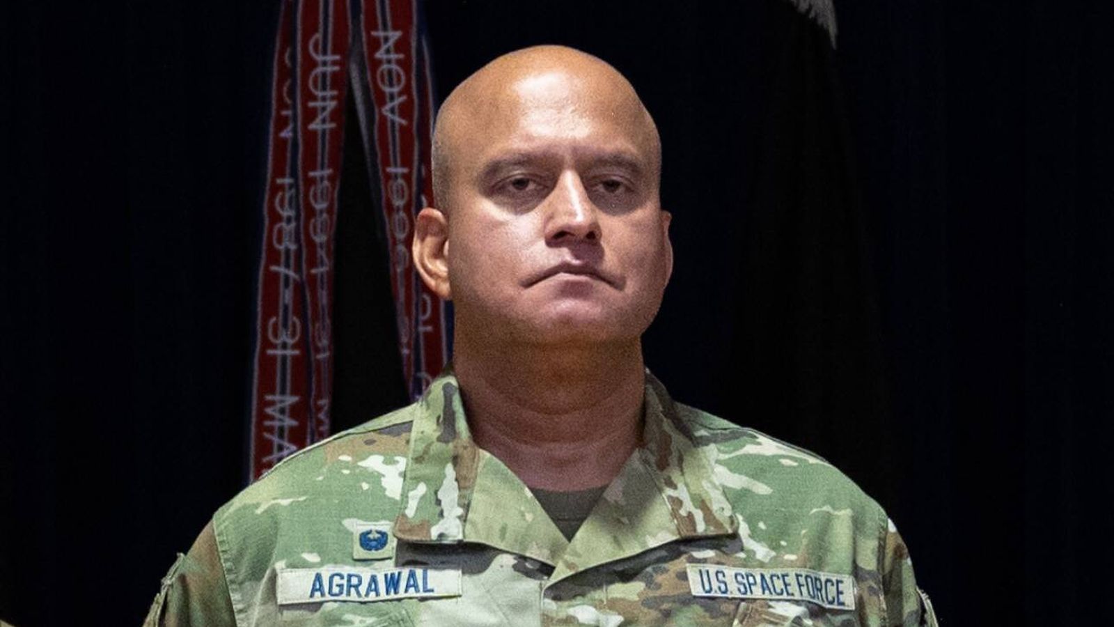 Raj Agrawal, exjefe de la 'policía orbital' de EEUU: "En el espacio hay ...