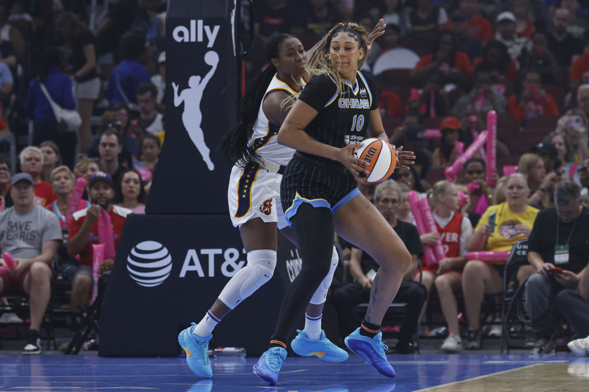 Kamilla Cardoso's Injury Scare During Chicago Sky Game Leaves Fans Worried