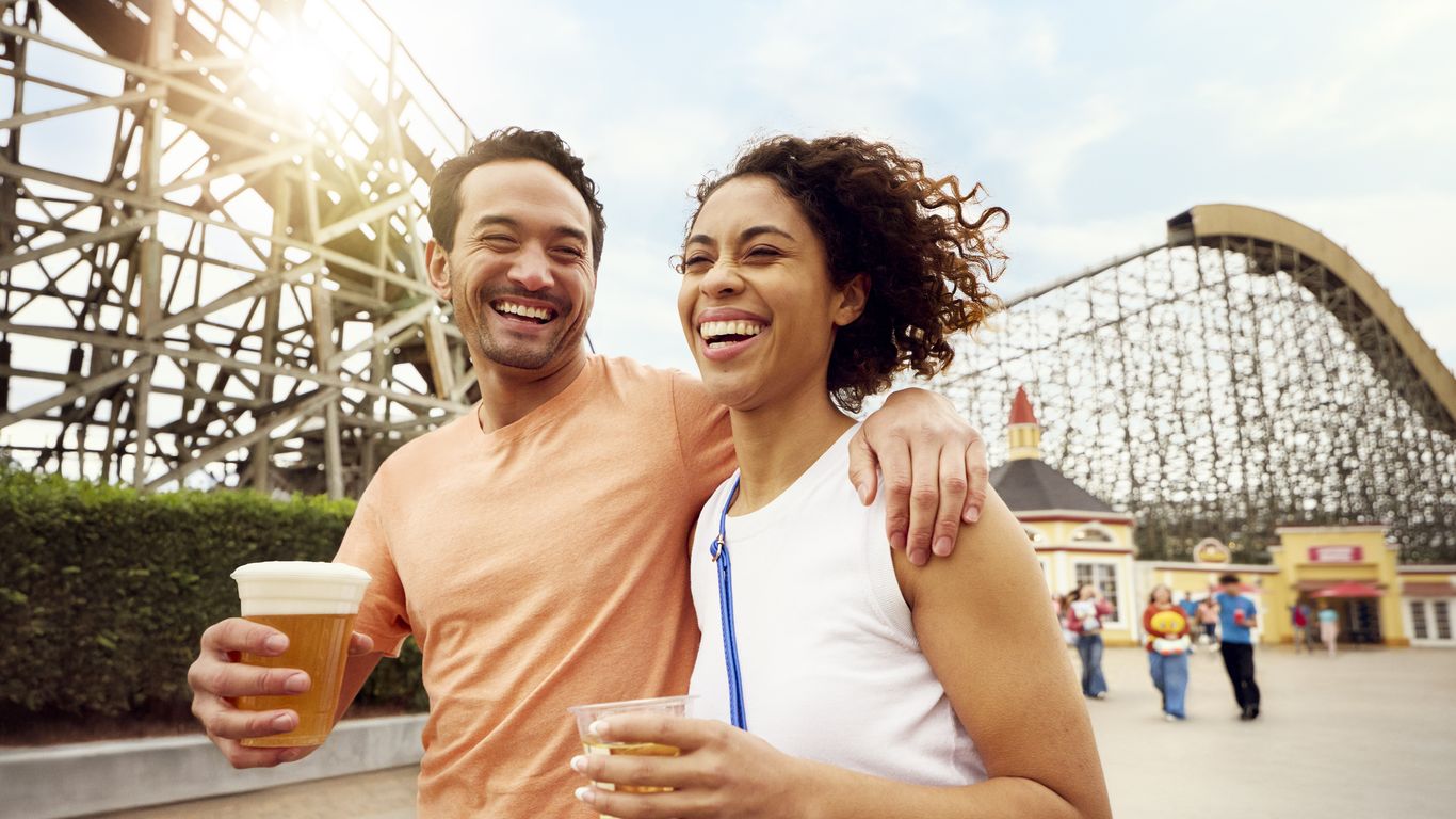 Six Flags and Schlitterbahn team up on new multipark deal