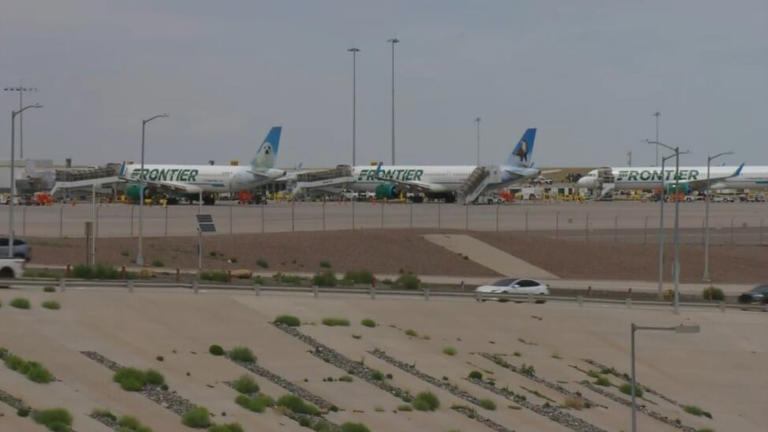 Colorado Springs Airport breaks record for most diversions in 2025, DIA ...