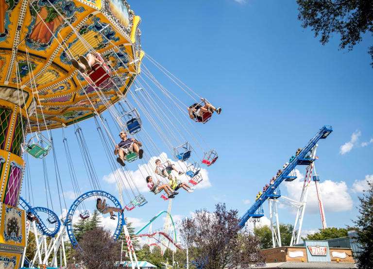 2026 Carowinds season pass now unlocks access to all Six Flags parks