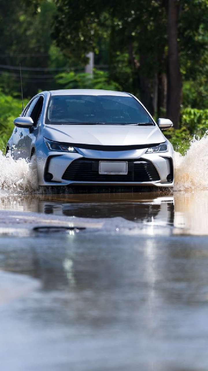 7 Things To Keep In Mind While Driving In Rain!