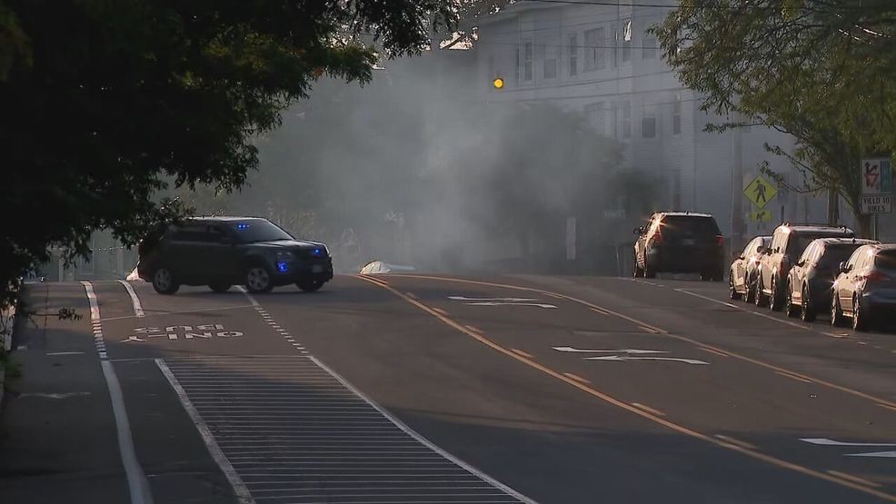 Chaotic morning in Portland involving 2 scenes along with police and FBI