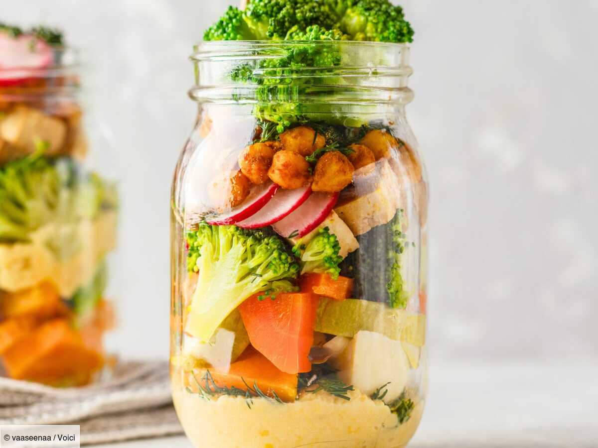 Salad jar : une diététicienne partage 3 recettes équilibrées et prêtes ...