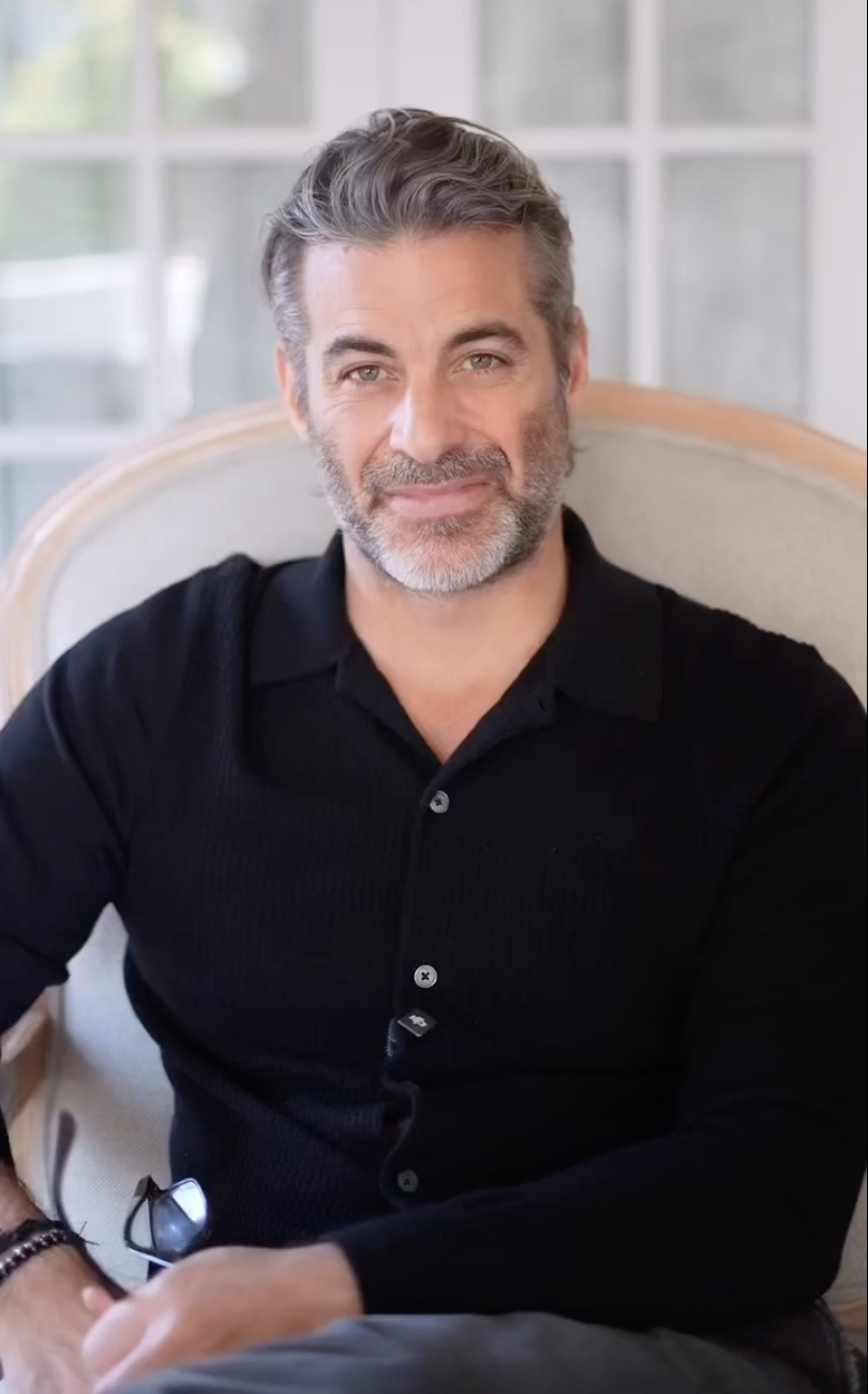 Jennifer Aniston’s ‘common ground’ with new beau Jim Curtis exposed by hypnotist’s ex