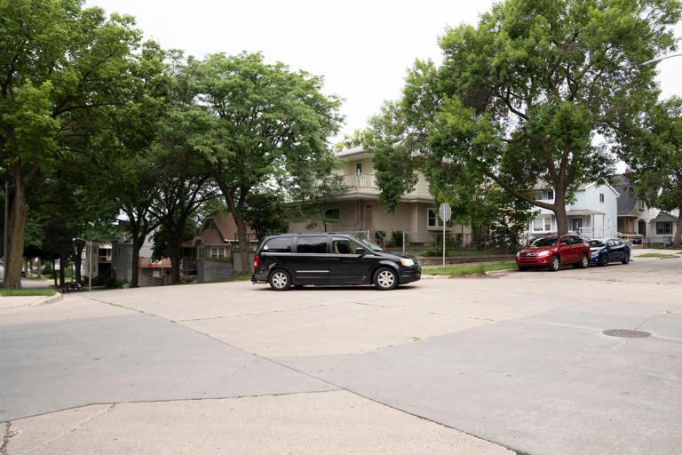 Burnham Park residents want new speed humps. Here's how to request one