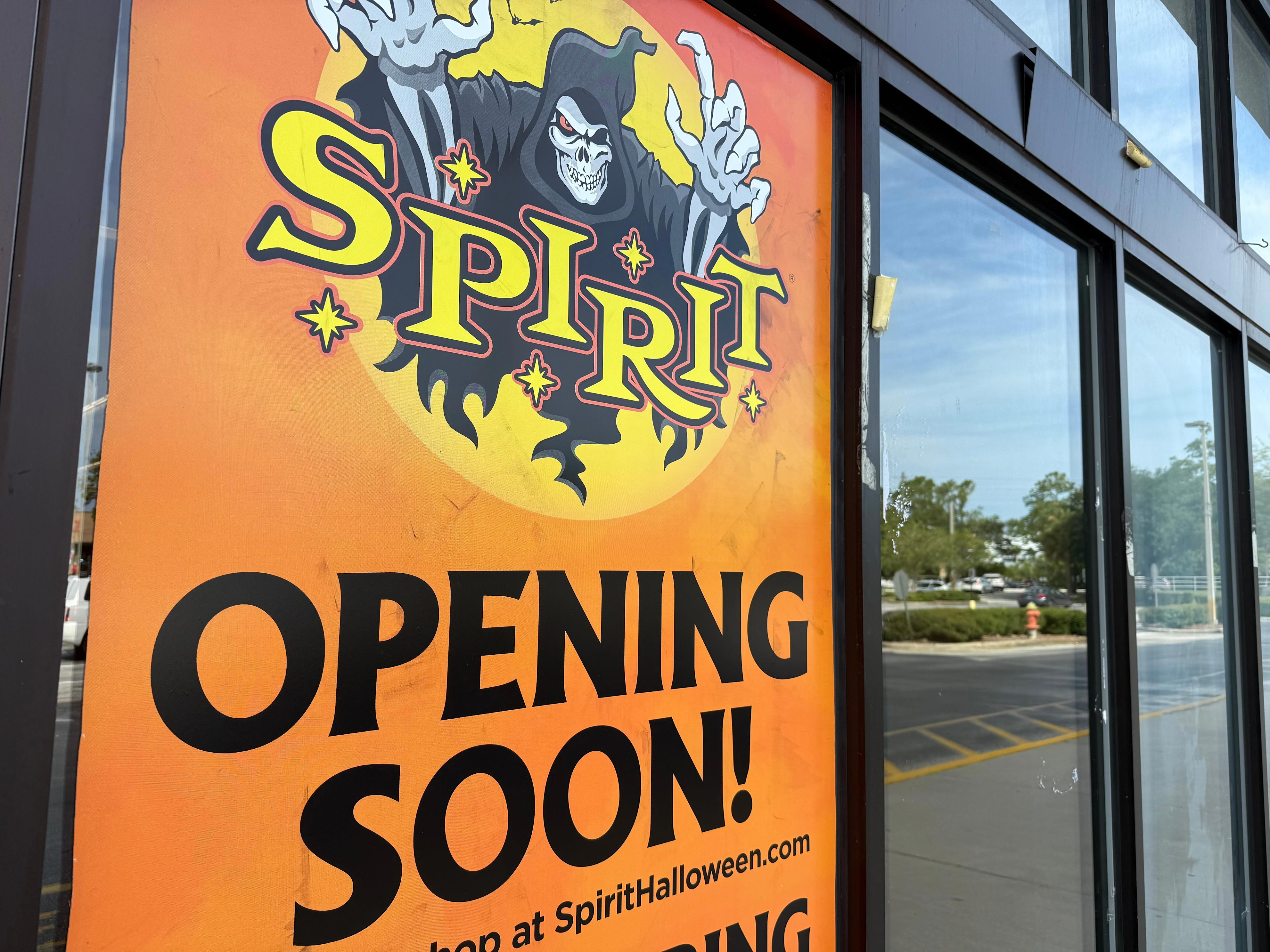 Is it spooky season? What we know about when Spirit Halloween opens in ...