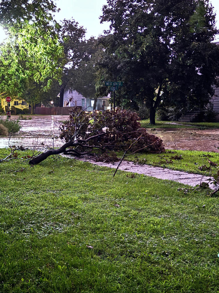 More power outages reported after Tuesday night storms in Siouxland