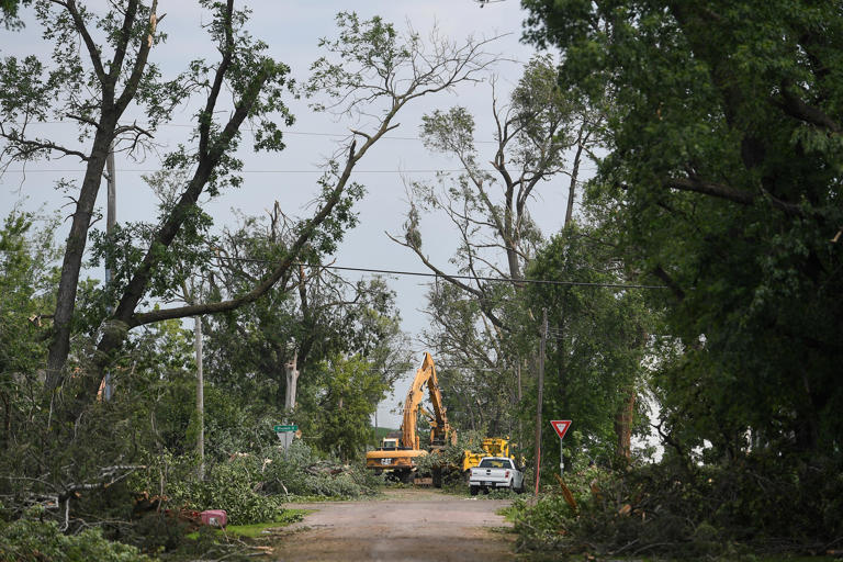 South Dakota Gov. Larry Rhoden plans storm damage tour in Hudson
