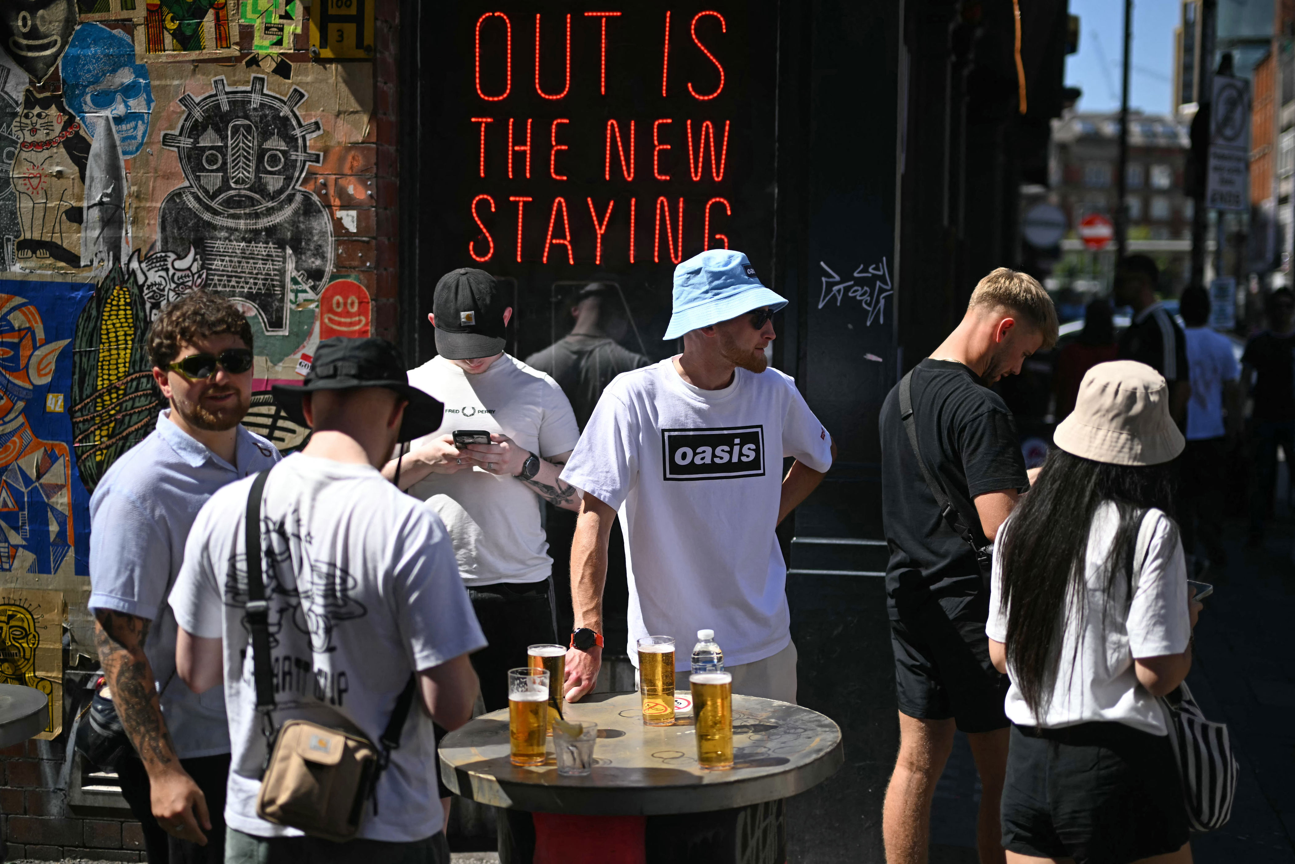 Oasis reunion tour has generated £940m to British economy says expert