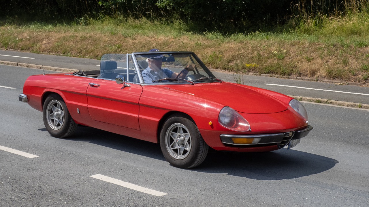 11 vintage cars that became collector favorites years later