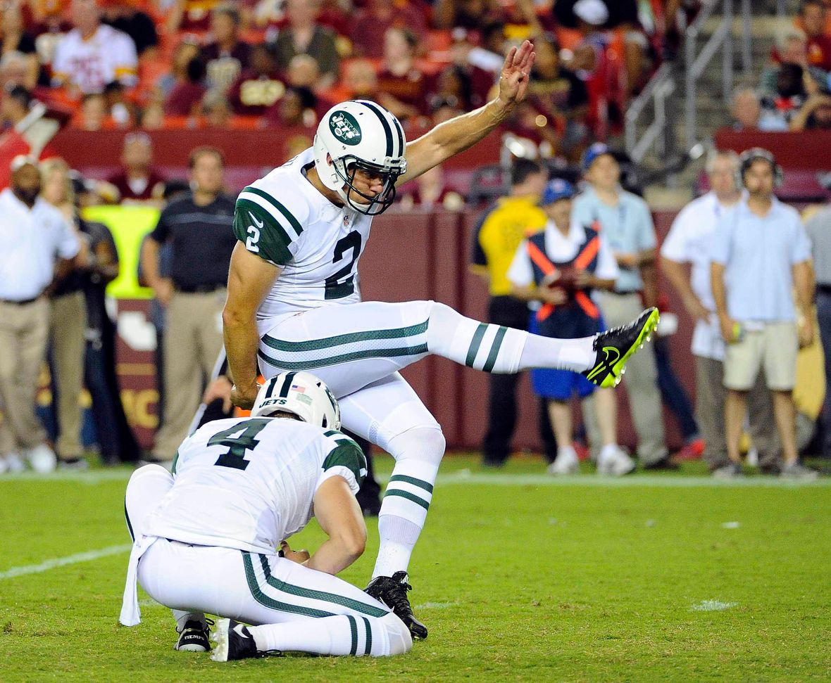 New York Jets dig into their past, sign 40-year-old to help solve ...