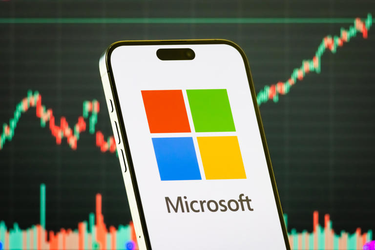 Microsoft responds to H-1B visa criticism