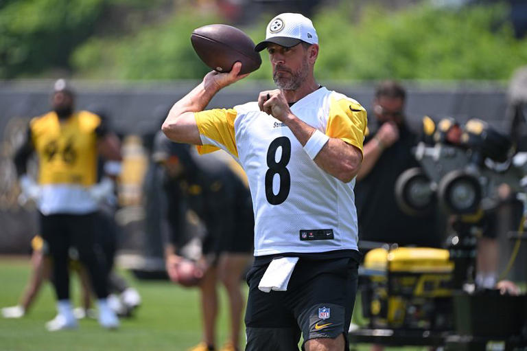 Why DK Metcalf is not an ideal fit for Aaron Rodgers with Steelers ...