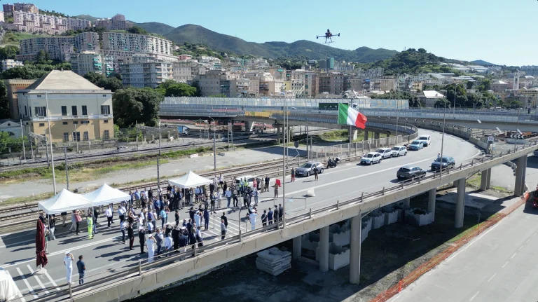 Porto di Genova Prà: inaugurato il nuovo viadotto che collega l ...