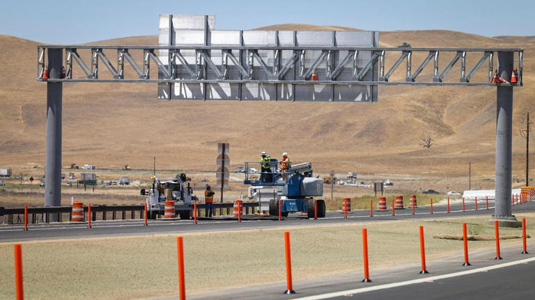 Part of Highway 41 to shut down for 3 days. Here's how to avoid roadwork