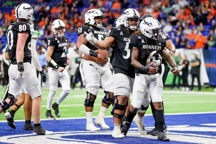 UTSA football to open practice with focus on player ownership, discipline