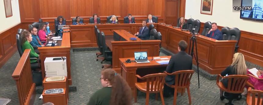 Michigan lawmakers discuss changing Amber Alert System