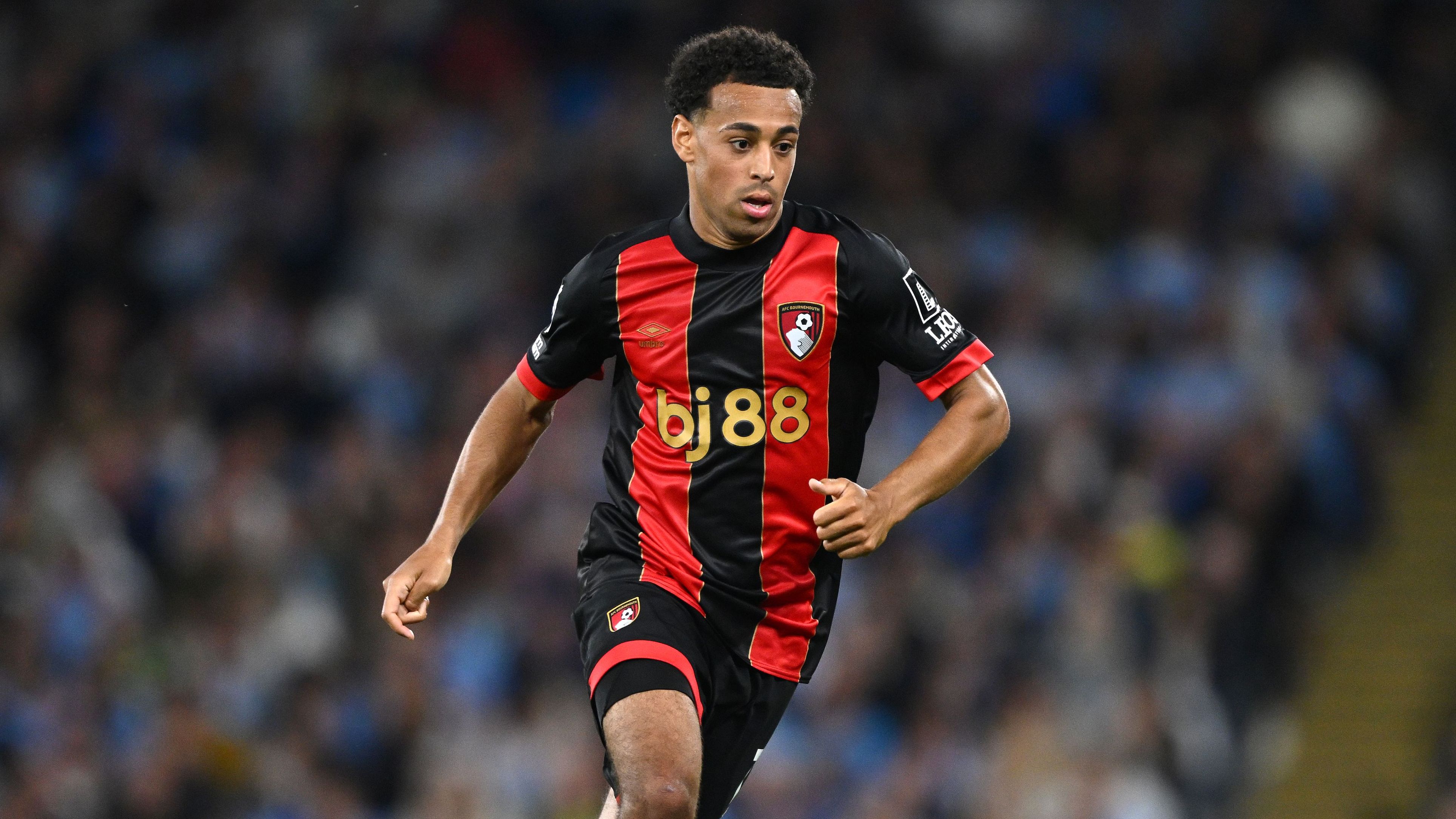 USMNT star Tyler Adams visits Chicago Bears training camp for meeting ...