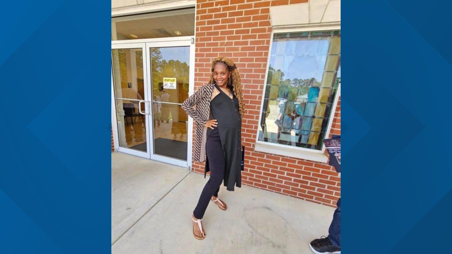 Family of Ashanti Macon demands justice, security measures after ...