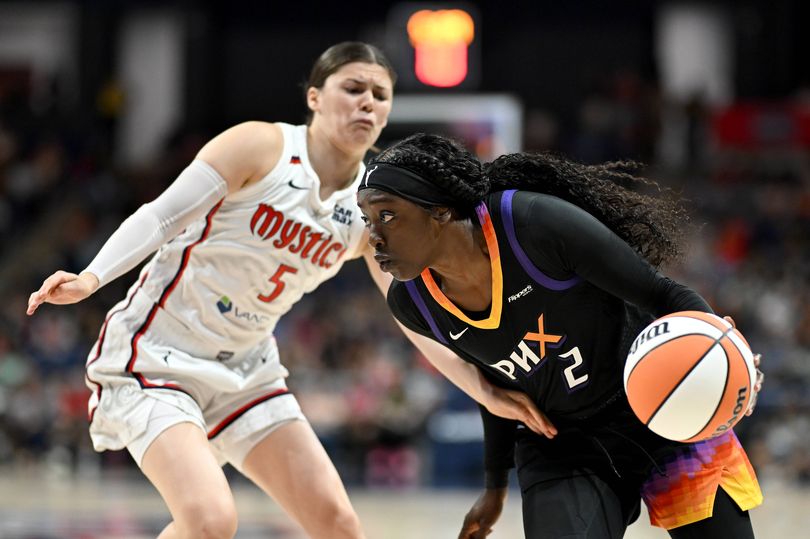 WNBA star has wig pulled off during game before stoppage because of fan ...