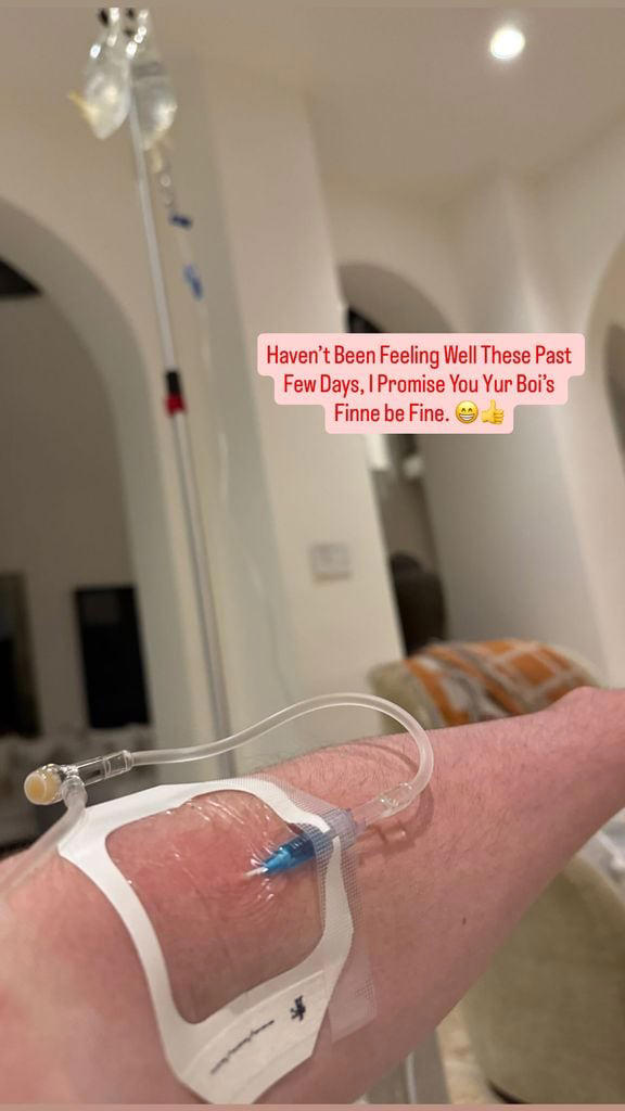 Tino, uno de los mellizos de Ricky Martin, preocupa por su salud ...