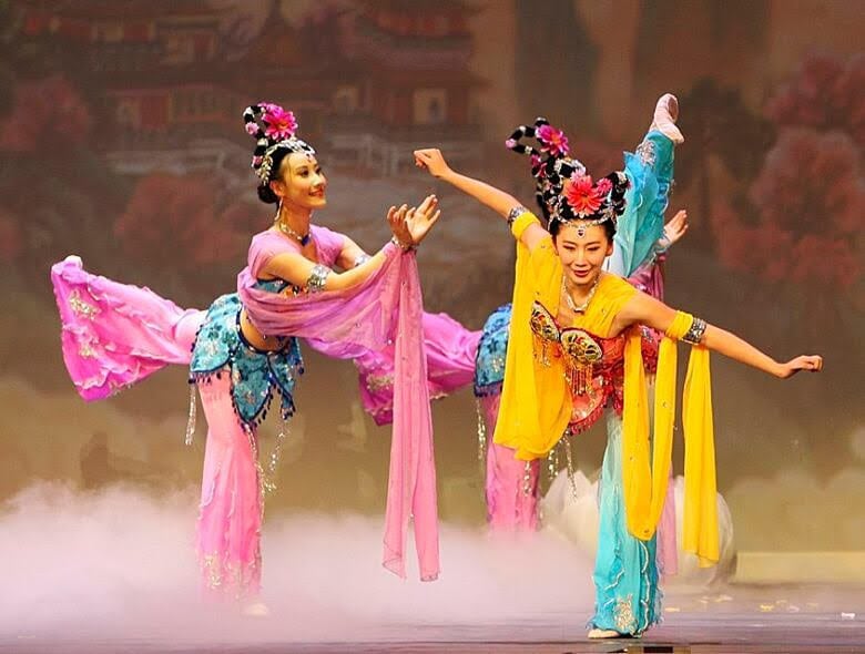 National Arts Centre cuts ties with controversial Chinese dance group ...