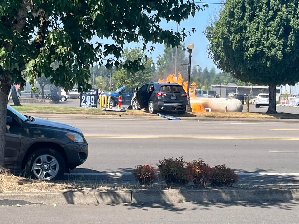 Evacuations orders lifted after crash, propane tank fire at McMinnville ...