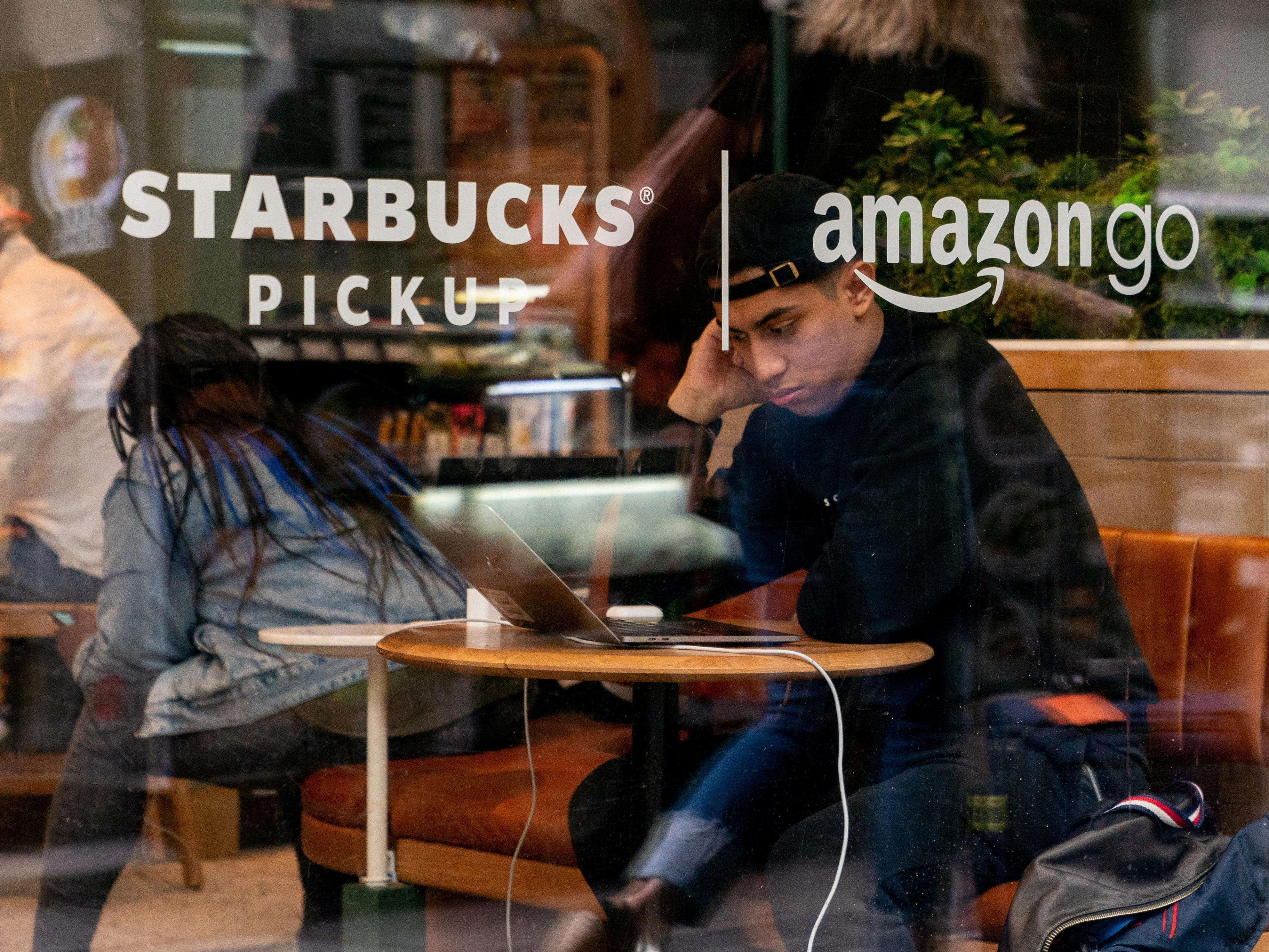 Starbucks plans to phase out its mobile-only stores for a future with ...