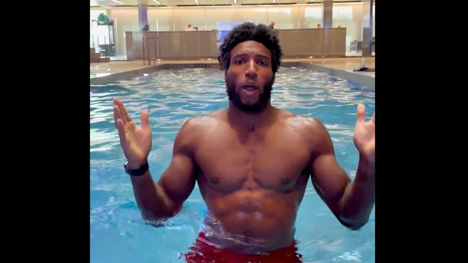 Baltimore Ravens Hilariously Reach Out to Michael Phelps for Swimming ...