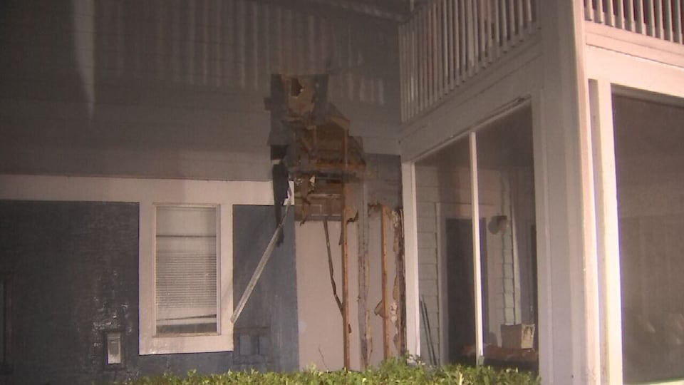 We heard a loud boom’: Winter Park neighbors blame lightning strike for ...