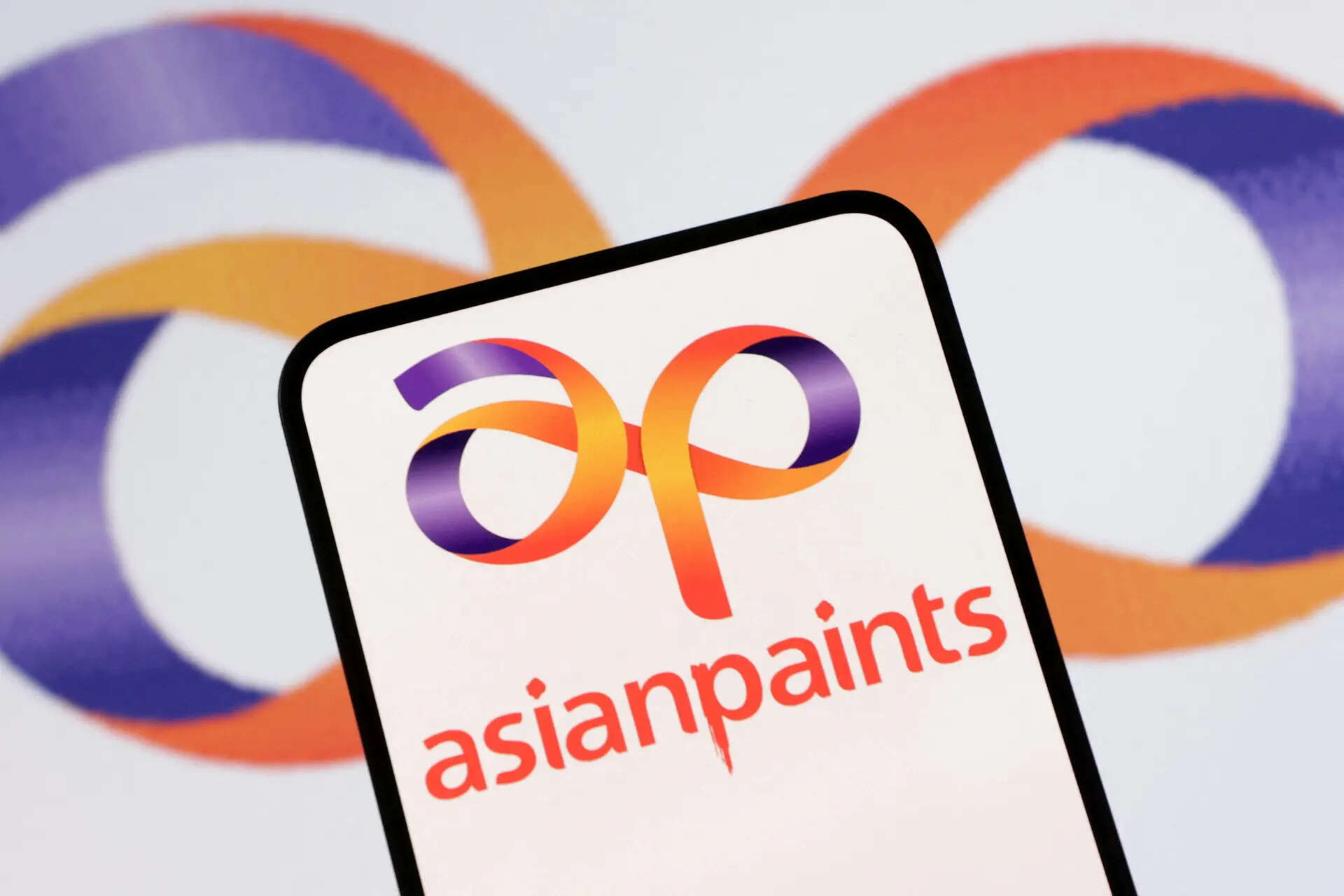 Asian Paints shares in focus after 6% fall in Q1 PAT. Should you buy ...