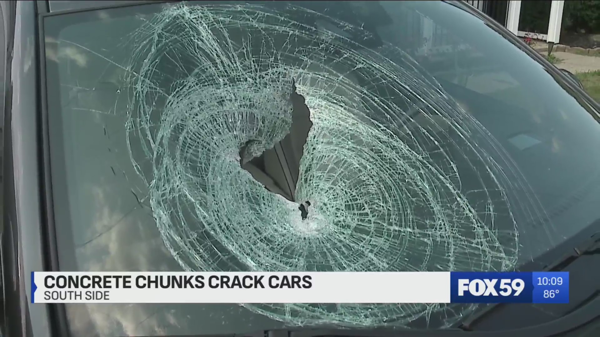 Mysterious, falling concrete chunks damage cars near railway bridge ...