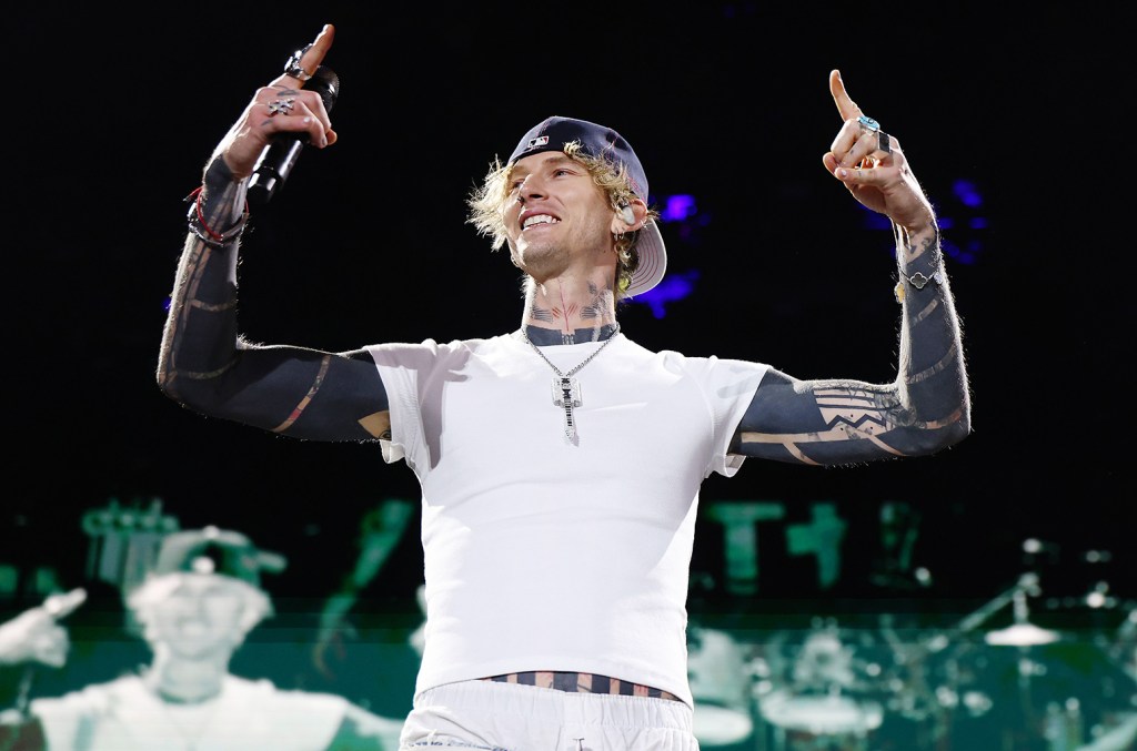 mgk, T-Pain & Zedd to Headline Stage Outside Sphere Over Formula 1 Las ...