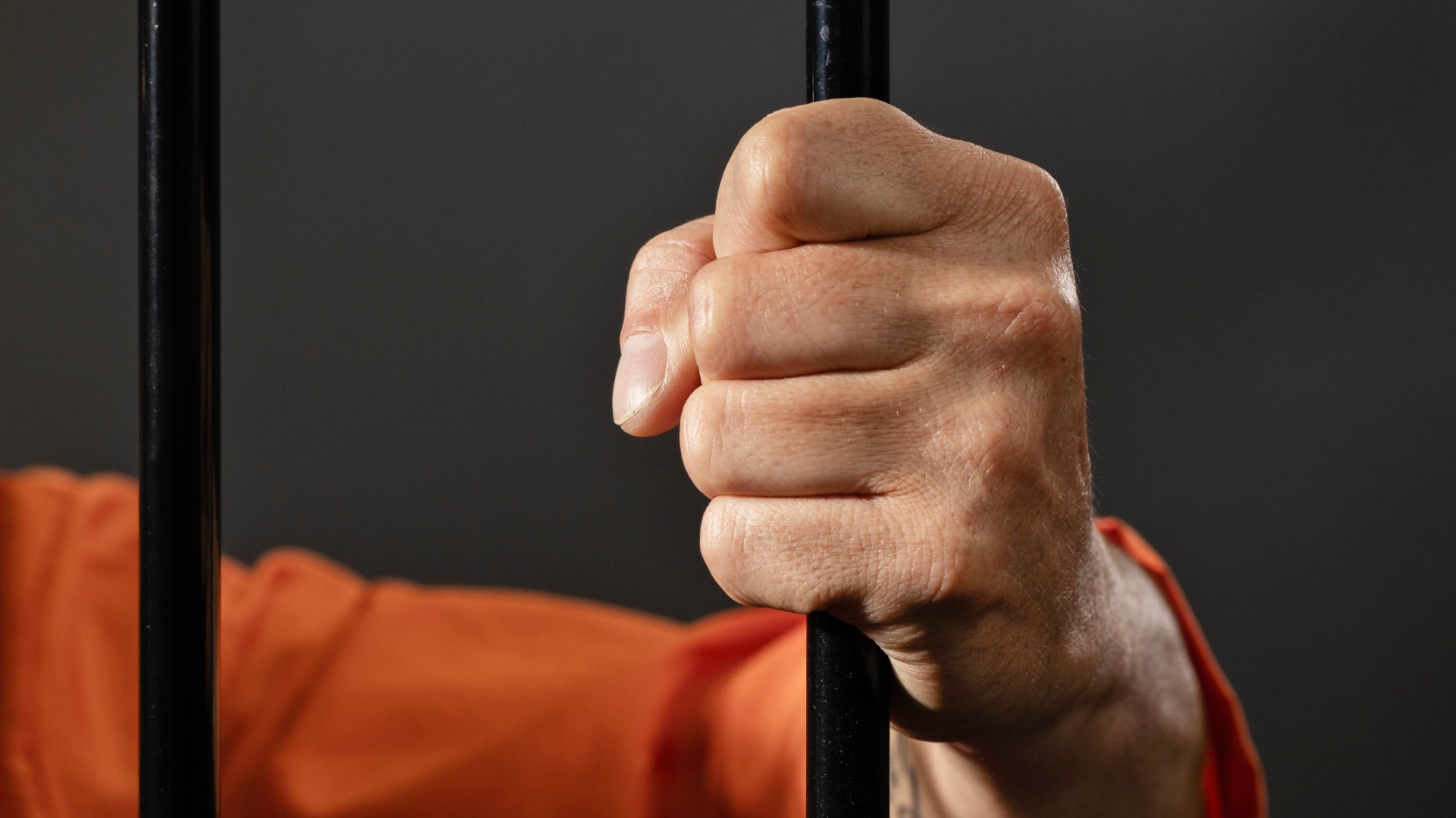 This prison where Koreans choose to voluntarily isolate themselves